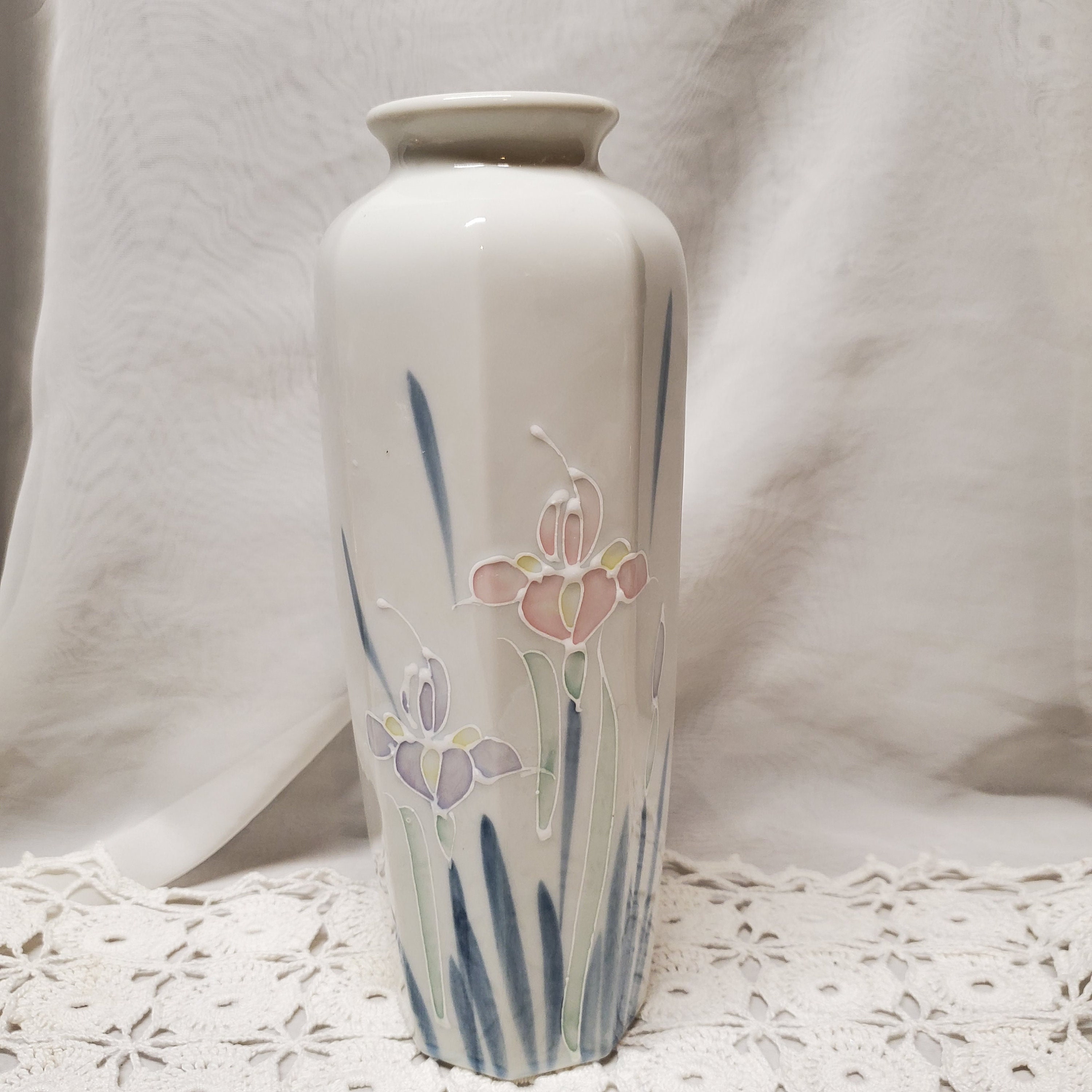 Japanese Porcelain Octagonal Shaped Vase With Pastel Iris Flowers 11 ...