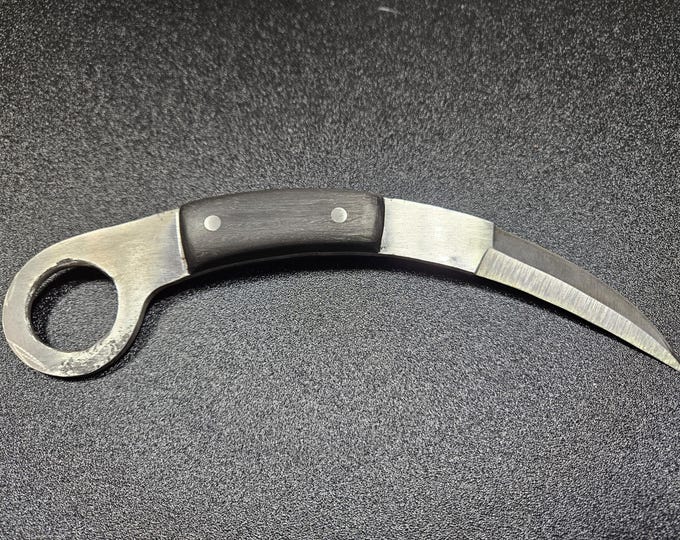 Hand Forged-karambit-knife is Forged From Leaf Spring. the Handle is ...