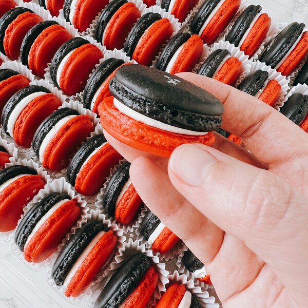 Macaron Sampler 12 Set French Macarons, Includes All Specialty Favors ...