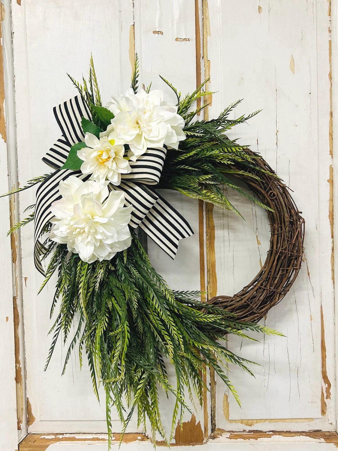 White Dahlia Wreath, Cascading Sawgrass Wreath, Modern Farmhouse Wreath ...