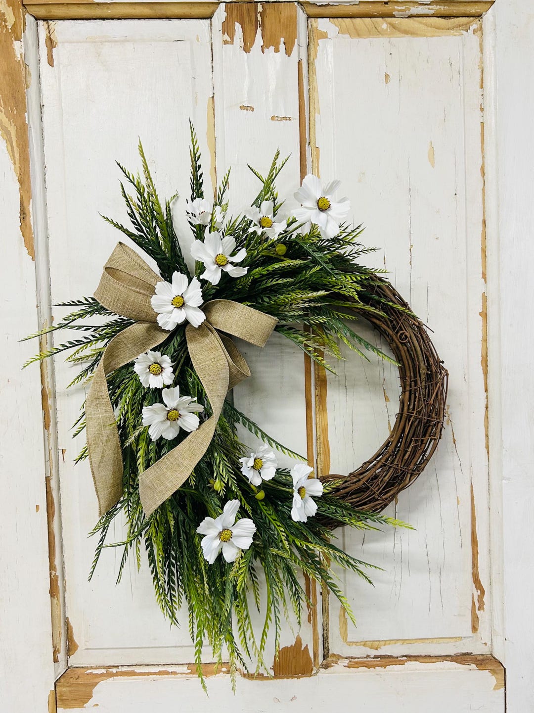 White Cosmos Flower Wreath: Cascading Sawgrass, Farmhouse Door Decor - Etsy