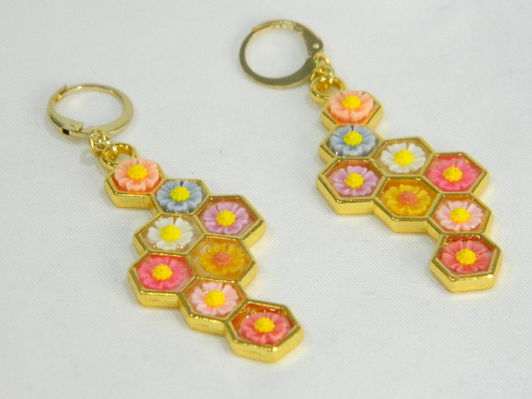 Lever Back Honeycomb Style Earrings With Embedded Resin Flowers - Etsy