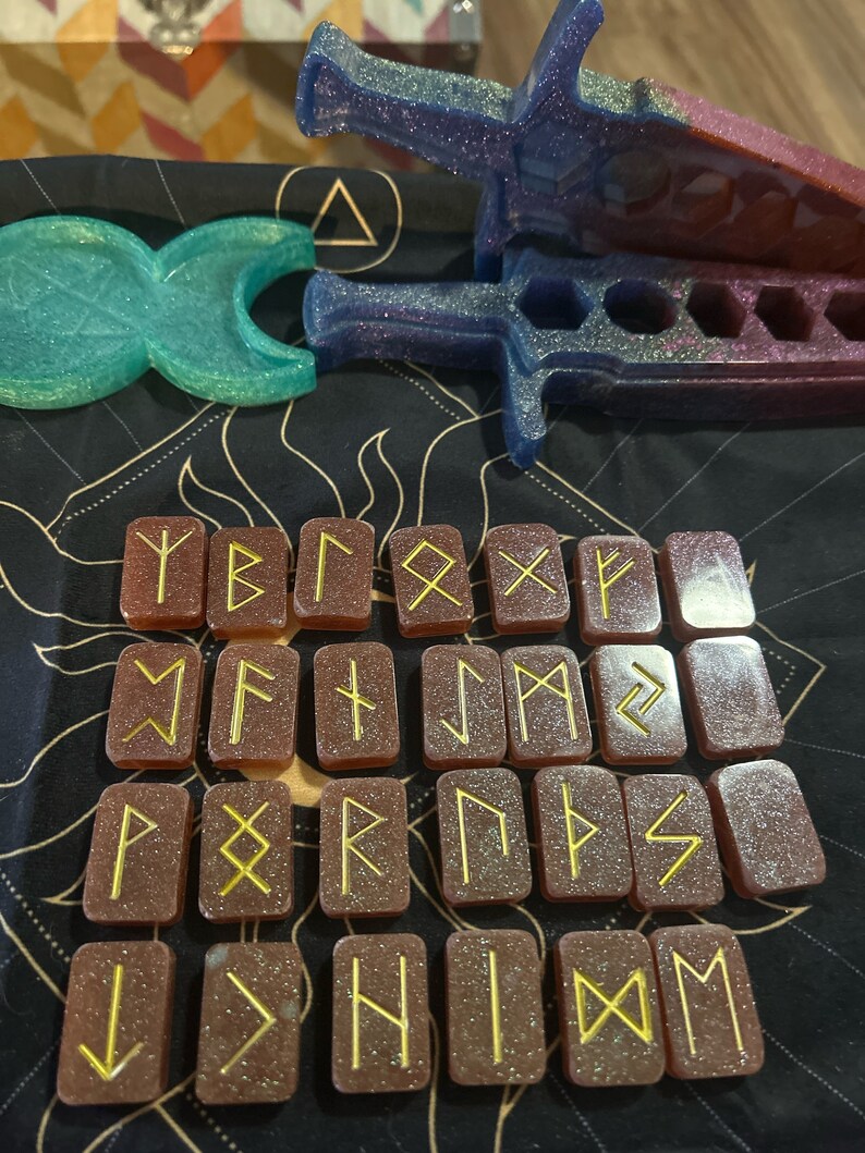 Mystic Red Rune Set With Elder Futhark Alphabet 27 Pcs Viking, Wicca ...