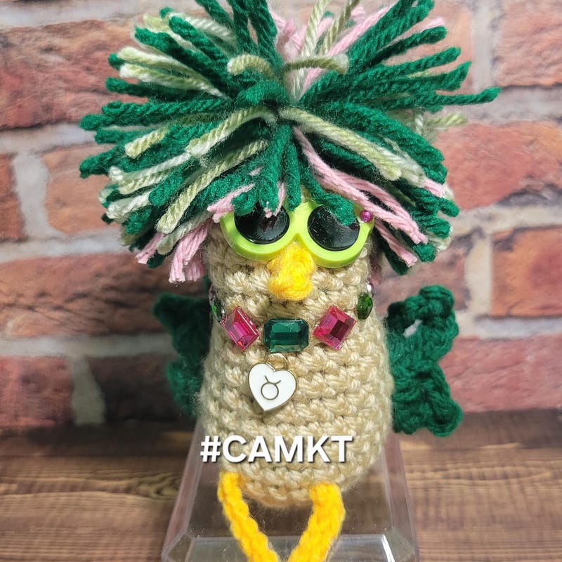 Glam Chicks Crochet Pattern - Etsy