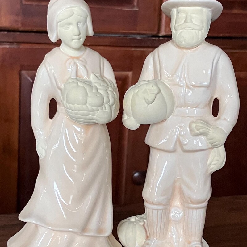 Pilgrim Figurine - Etsy