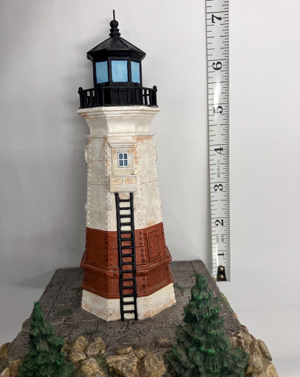 Vintage Silent Sentinel Lighthouse Figurine by Ben Richmond Limited ...