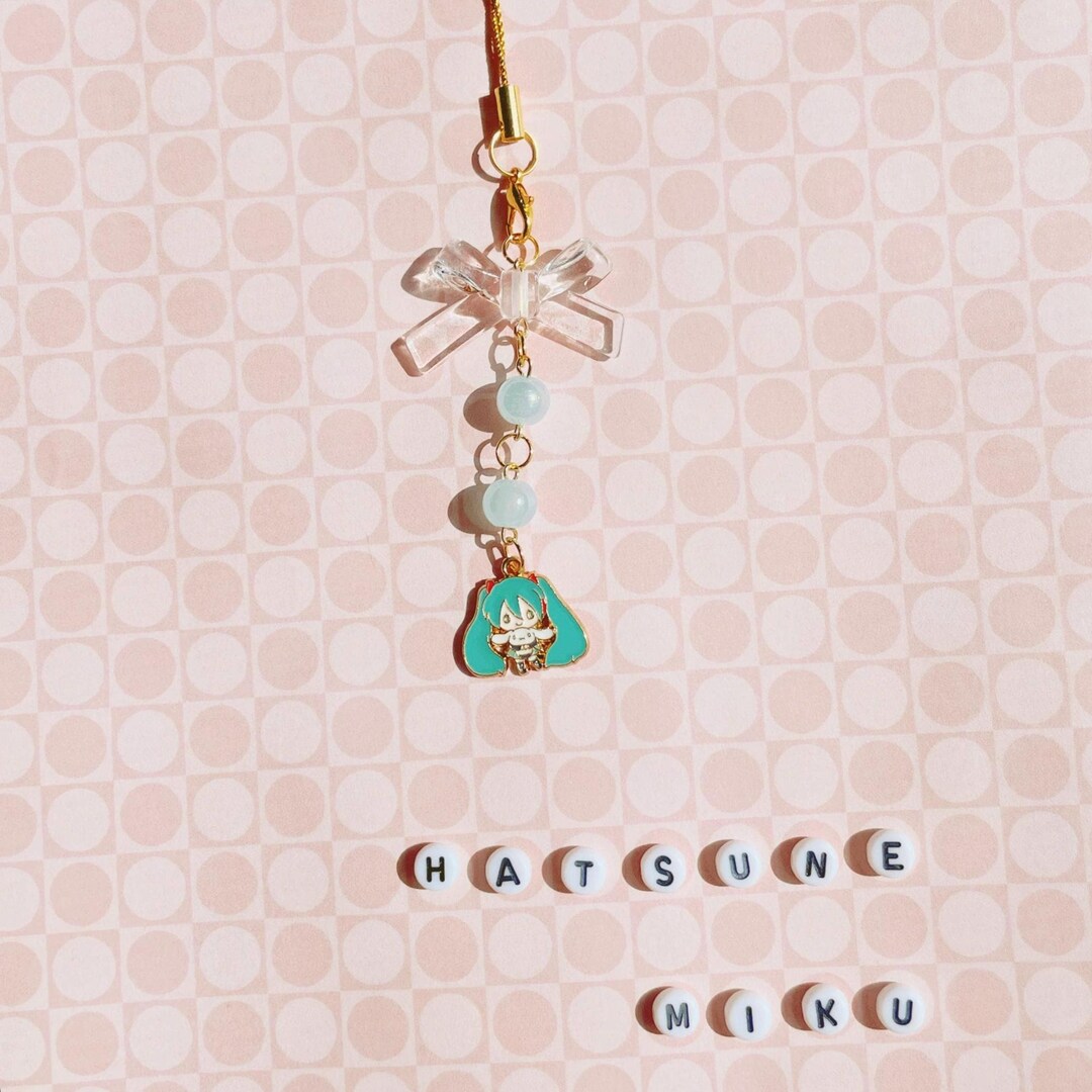 Hatsune Miku X Cinnamoroll Beaded Bag Charm / Nintendo Switch | RARE ...