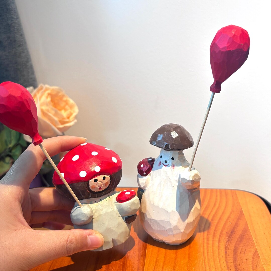 Wooden Mushroom Figurine,hand-carved Mushroom Balloon Statue,gift for ...
