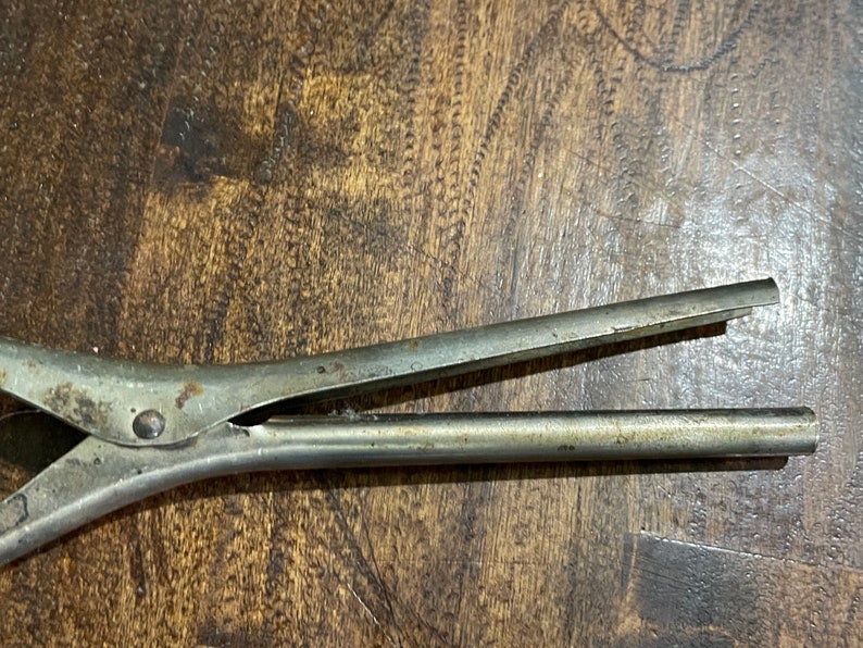 1920 Era Curling Iron Green Wood Handles - Etsy