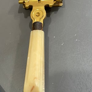 1930's Qty of 3 Safety Razors Bakelite Handles Gilette, Shick, Segal - Etsy