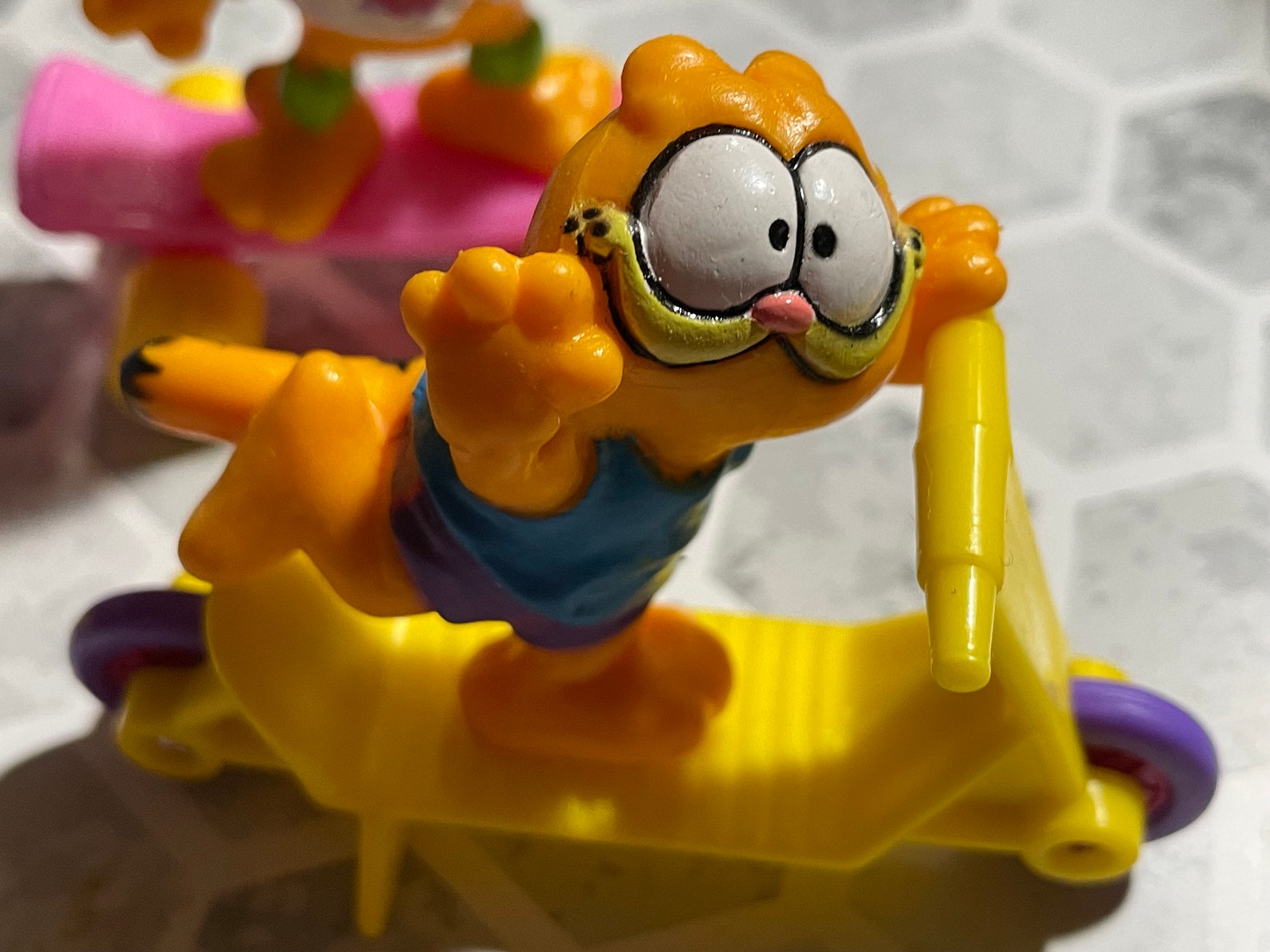 1988 Qty of 4 Mcdonalds Garfield Jeep/ Skateboard/ Scooter/and ...