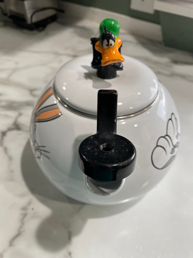 1994 Kamenstein Bugs Bunny and Daffy Duck Tea Kettle - Etsy