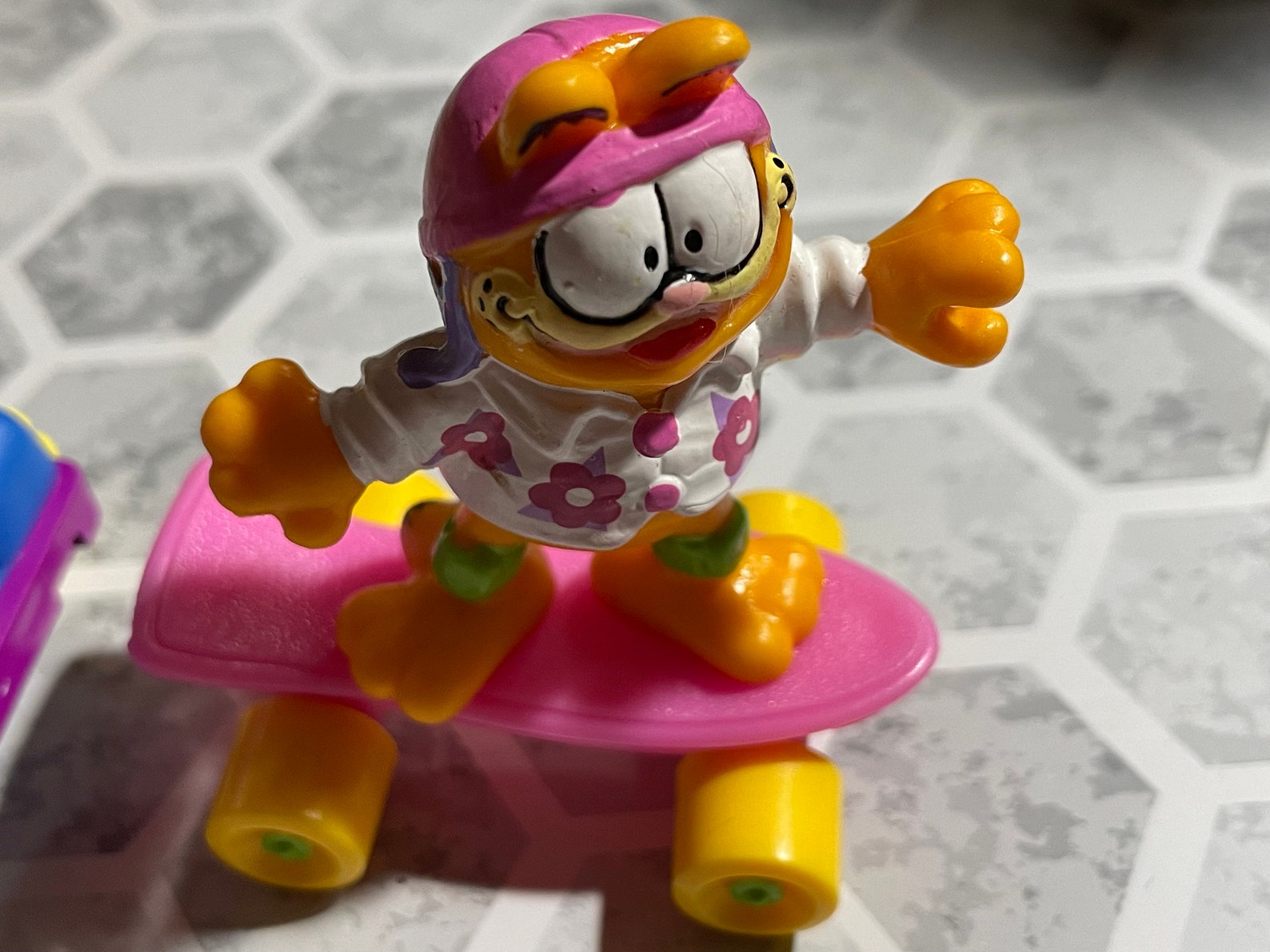 1988 Qty of 4 Mcdonalds Garfield Jeep/ Skateboard/ Scooter/and ...