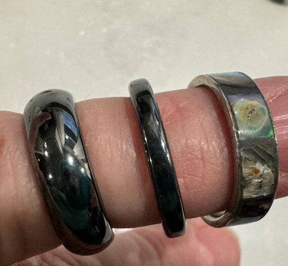 1990's Shark Tooth Rings/ Ivory or Stone Carved Rings… - Gem