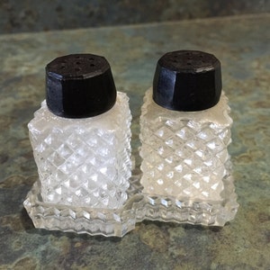 Vintage Diamond Pattern Salt and Pepper Set in Tray Bakelite Lids - Etsy