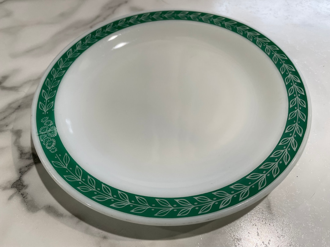 1970's Fire King/anchor Hocking Plate Green Leaf Rim 959/350 - Etsy
