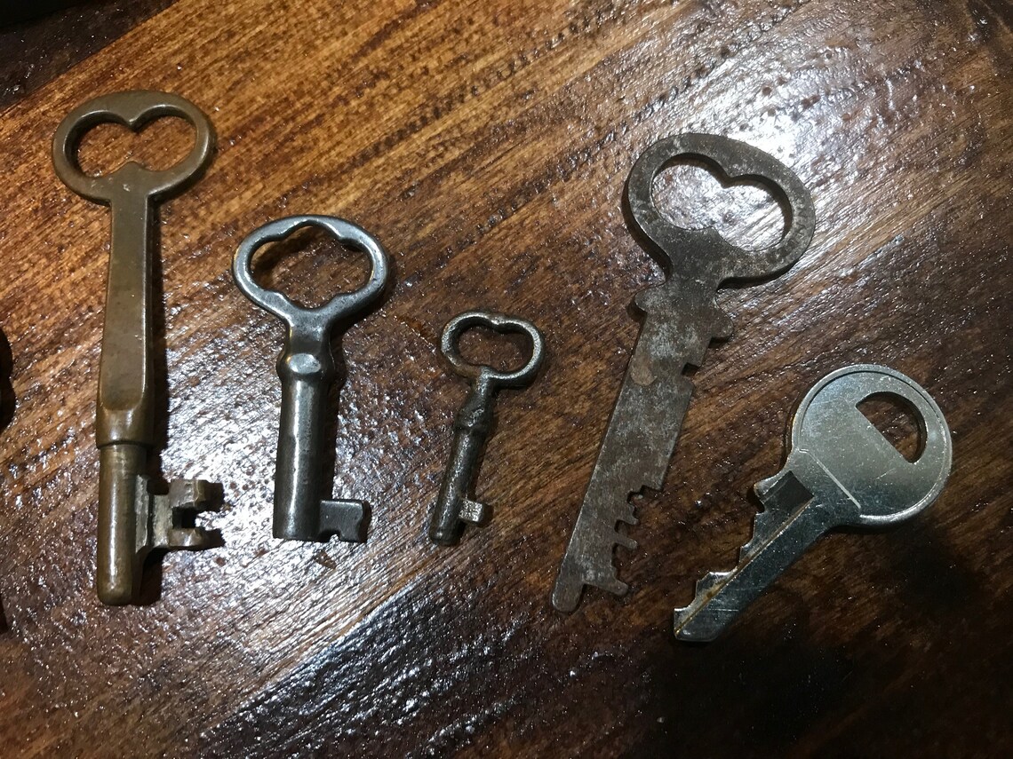 Vintage Huge Lot of Locks yale Skeleton and Clock Keys - Etsy