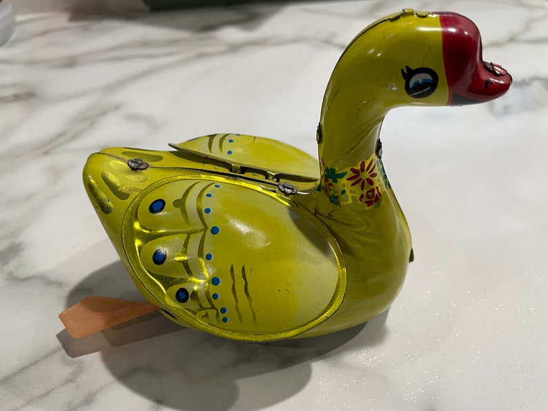 1970's Wind up Tin Lithograph Swan - Etsy