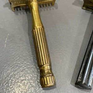 1930's Qty of 3 Safety Razors Bakelite Handles Gilette, Shick, Segal - Etsy