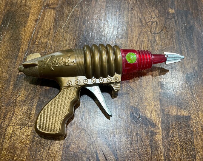 1960's Razer Ray Flashing Toy Gun "space Razor Flashing Gun" - Etsy
