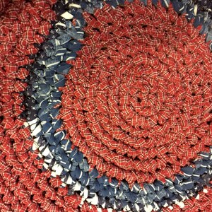 Handmade Rag Rug 33 Inch Diameter Red, Navy Blue - Etsy