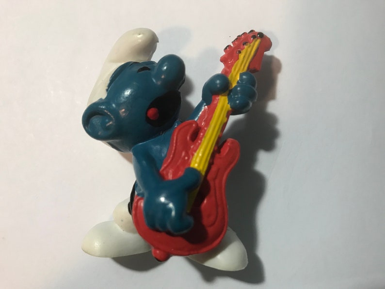 1977 Rock 'n Roll Smurf PVC Figure - Etsy