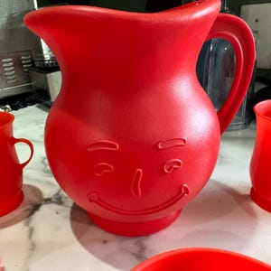 1970's Kool-aid Man Red Pitcher and 7 Red Cups - Etsy