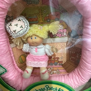 1983 Adorable Cabbage Patch Pin up Doll IOB HTF Susie Caryn and Her Toy ...