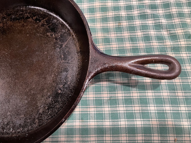 3 Notch Lodge SK No. 8 D Cast Iron Skillet W/ Heat Ring Made in USA ...