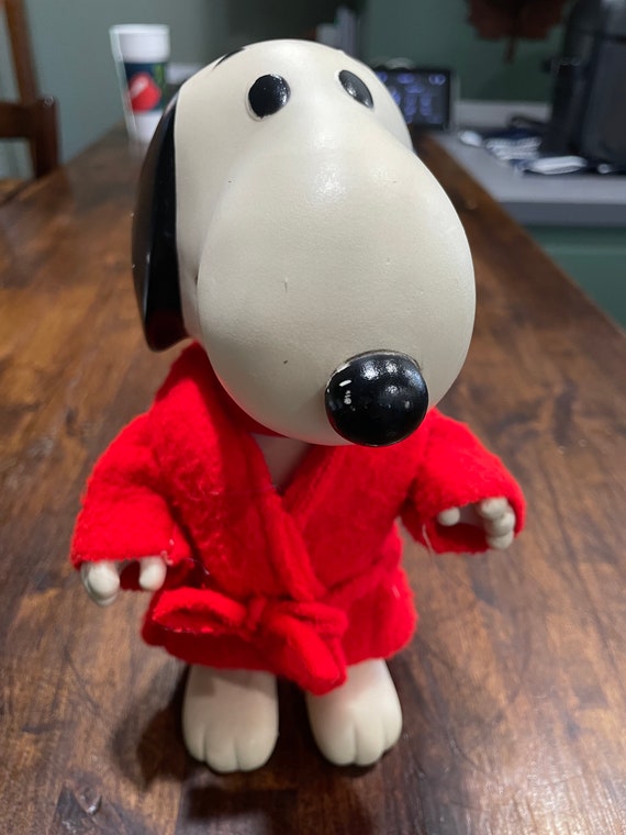 1958-66 Poseable 9 Inch Rubber Snoopy Doll in Bathrobe - Etsy