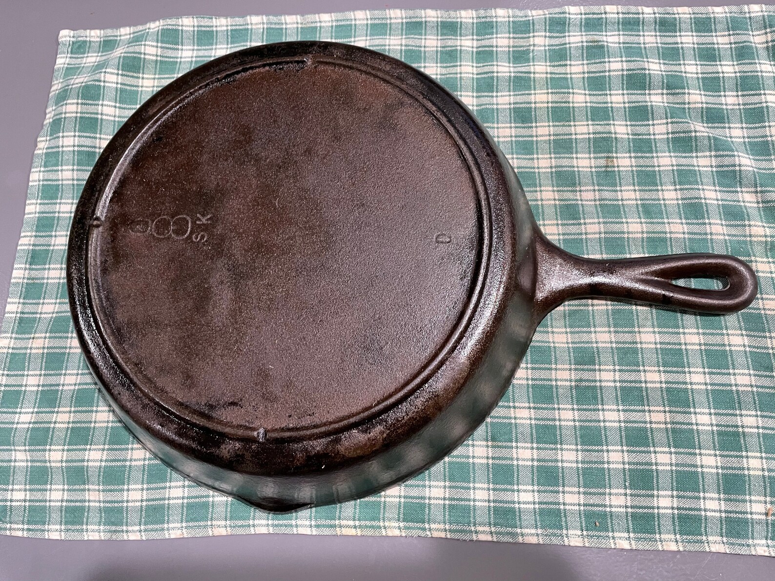 3 Notch Lodge SK No. 8 D Cast Iron Skillet W/ Heat Ring Made in USA ...