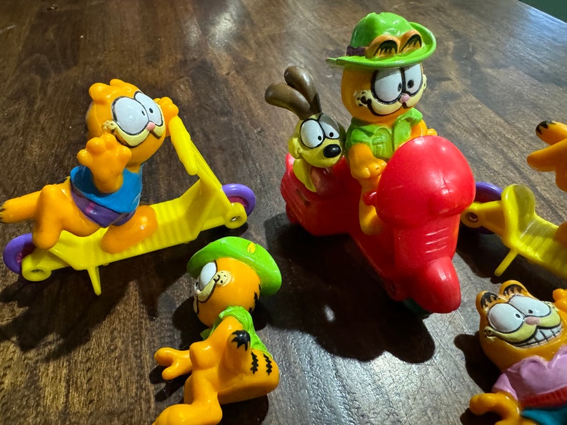 1988 Qty of 11 Pieces of Mcdonalds Garfield Toys - Etsy