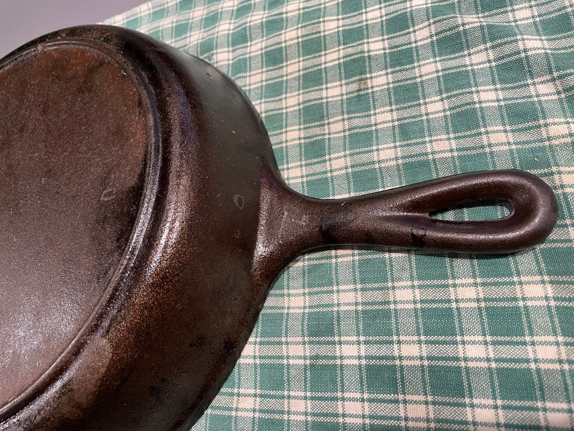 3 Notch Lodge SK No. 8 D Cast Iron Skillet W/ Heat Ring Made in USA ...