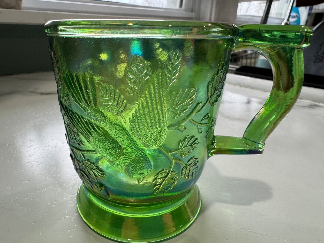 1983 Rare Robin in Tree Bryce Brothers Mosser Glass Co. Green ...