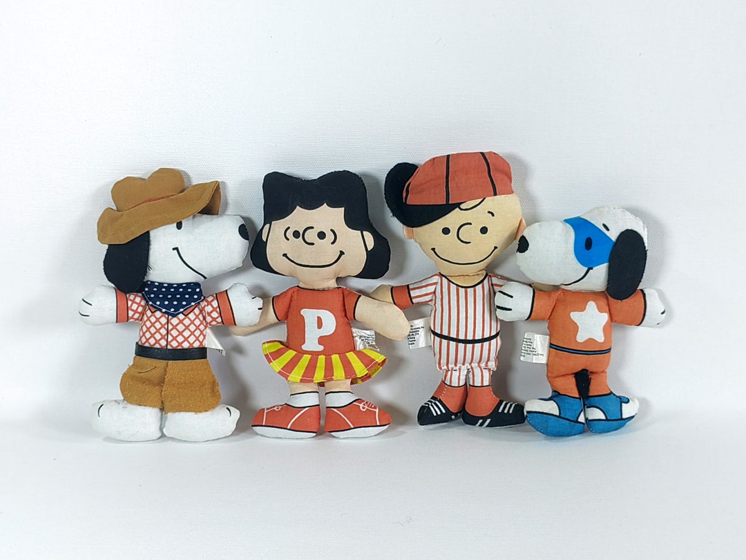 Vintage Peanuts Dolls: 1950s Cheerleader Lucy, Cowboy Snoopy, Music Man ...