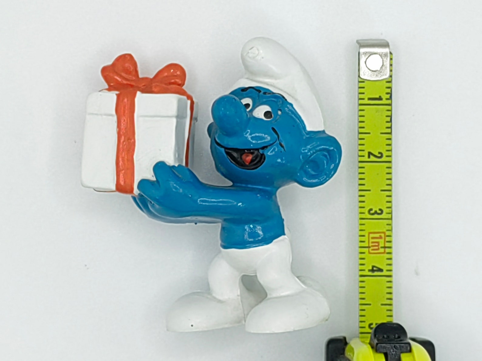 Vintage Schleich Peyo Smurfs Present Smurf Jokey Surprise Gift PVC ...