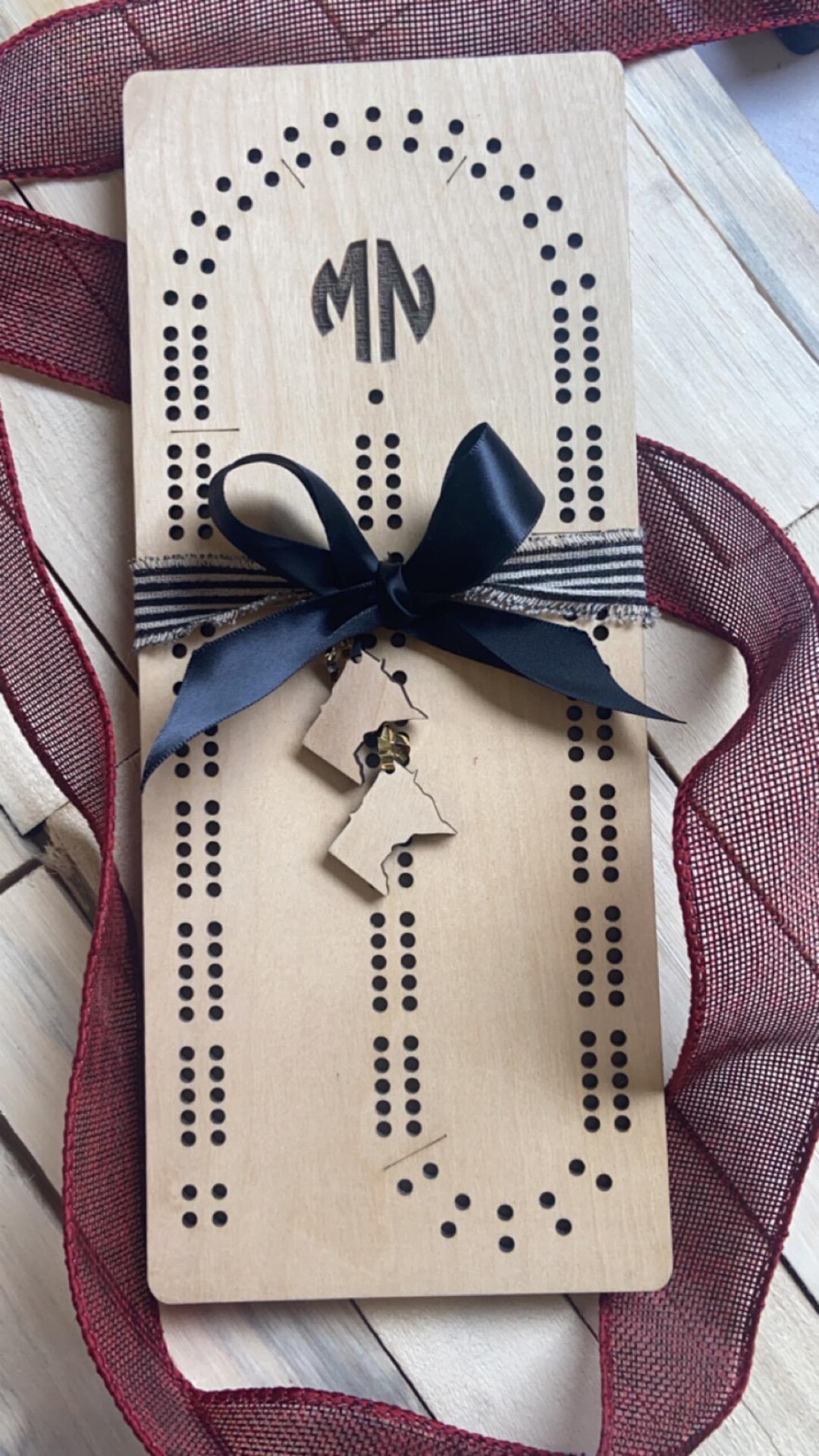 Minnesota Themed Cribbage Board with Pegs - Etsy