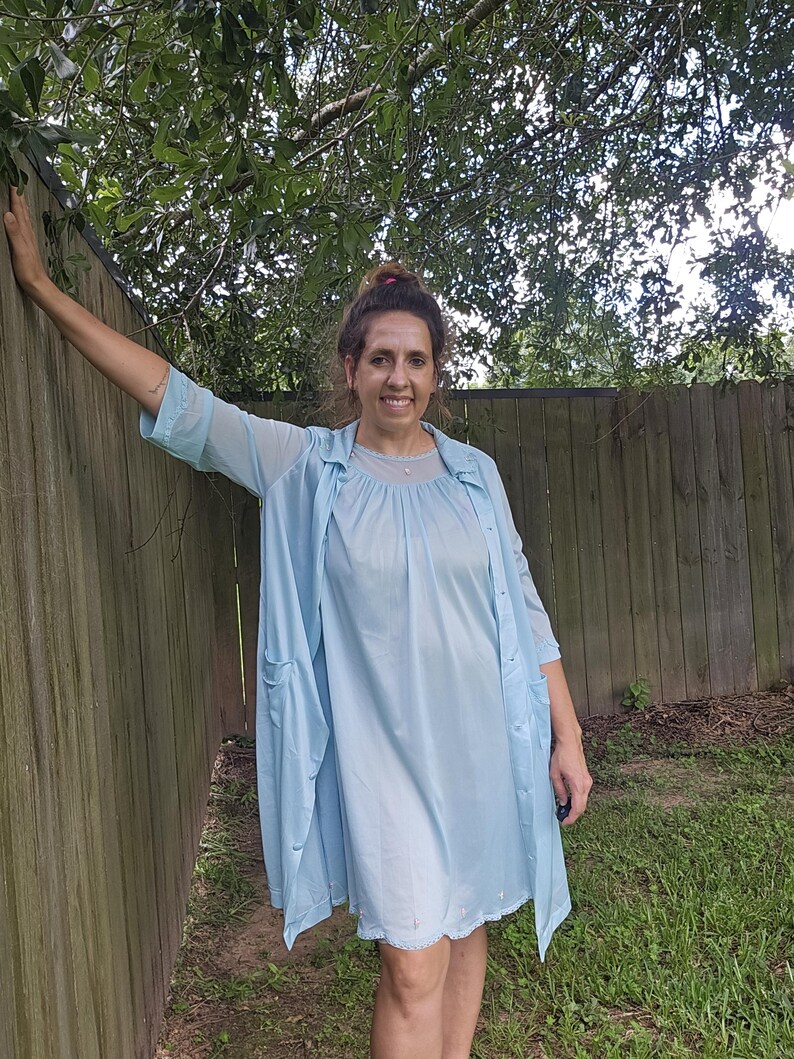 Henson Kickernick Pastel Blue Gown and Robe Set Classic 60s 70s Nylon ...