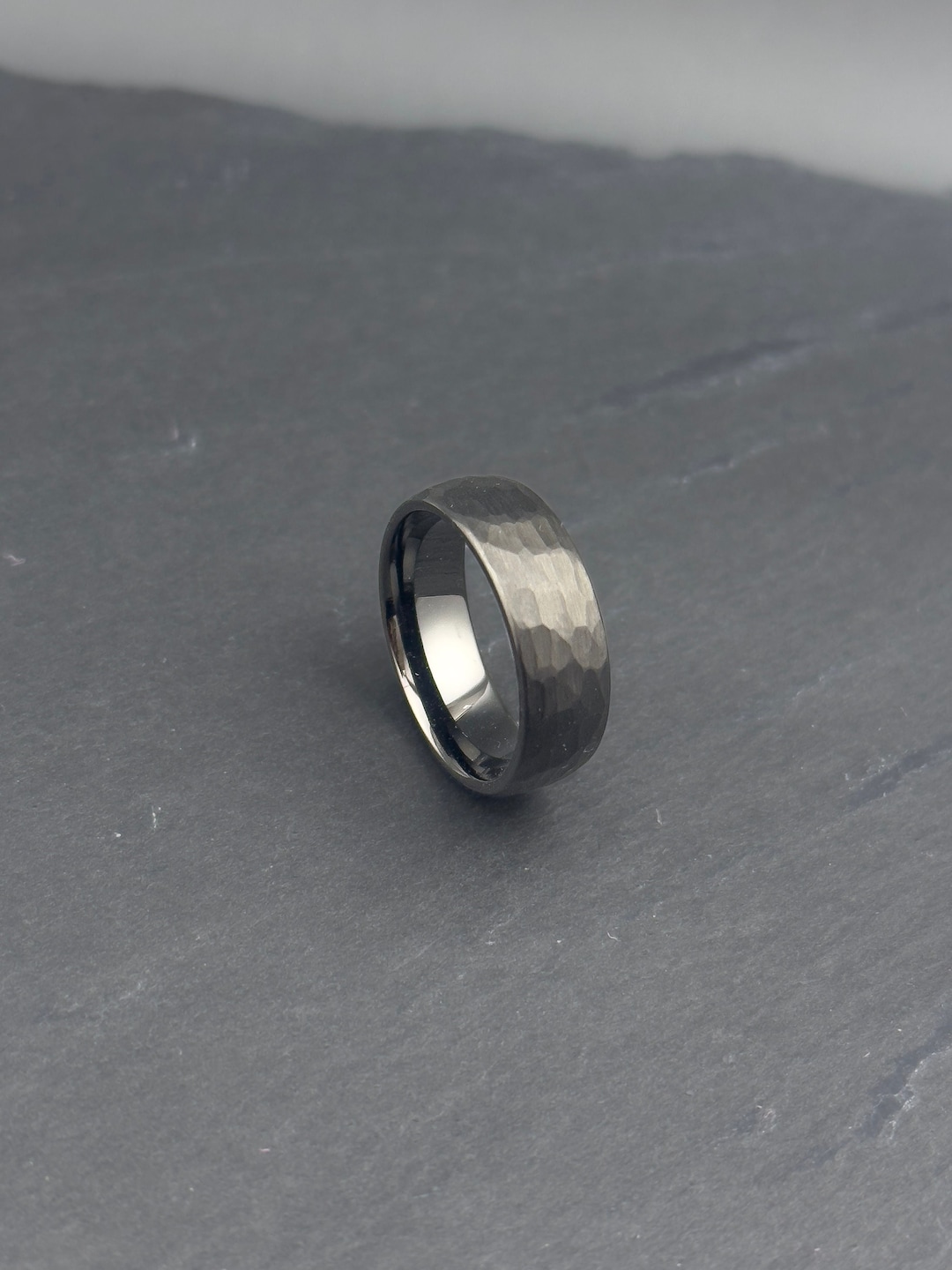 Hammered Tungsten Ring, Tungsten Wedding Band for Men, 8mm Tungsten ...