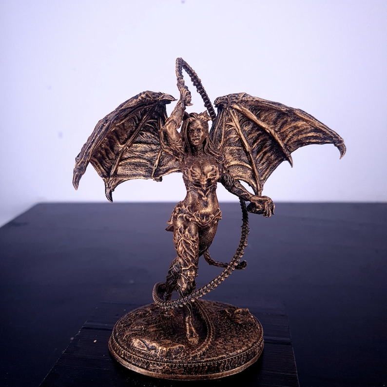 Statue Decoration of Lilith Queen of the Succubi Succubus Queen of the ...