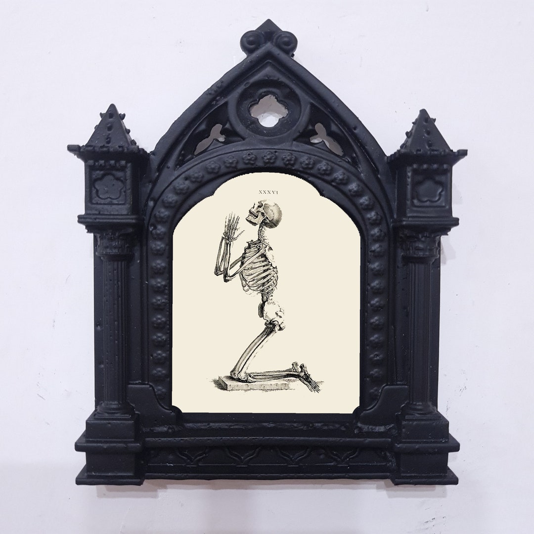 Gothic Stained Glass Frame Wall Decoration, Ex Voto, Praying Skeleton ...