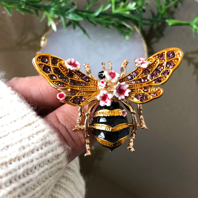 Sparkly Bumble Bee Brooch: Rhinestone Insect Pin - Etsy