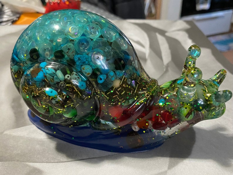 Buried Treasure Epoxy Resin Snail Shelf Sitter - Etsy