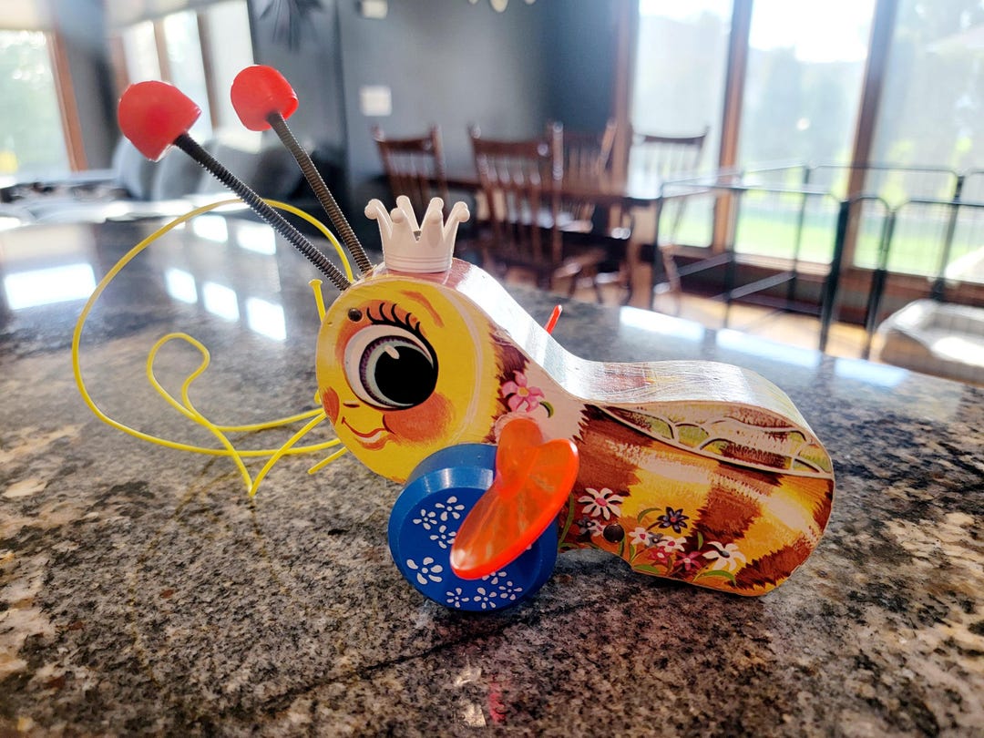 Vintage 1958 Fisher Price Queen Buzzy Bee Wooden Childs Pull Toy 444 - Etsy