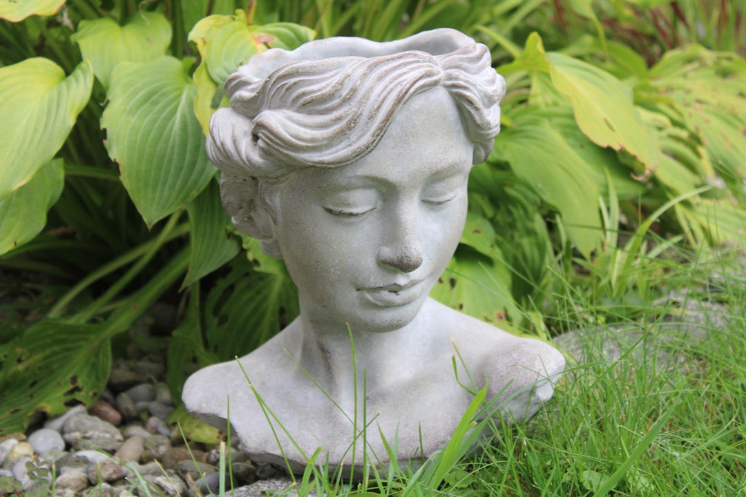 Helena Bust for Planting, Made of Cast Cement, H 28 Cm, W 26 Cm ...