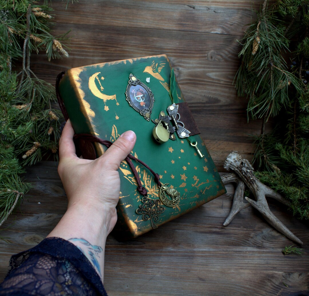 Green Leather Witch Grimoire: Locking Book of Shadows, Coffee Scented ...