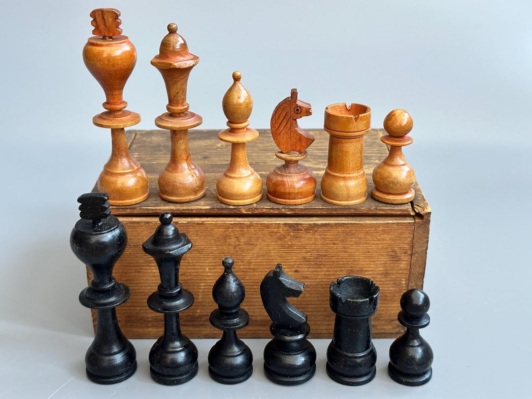 Lasker - Capablanca Medium Chess Set Vintage (mini Version) Antique ...