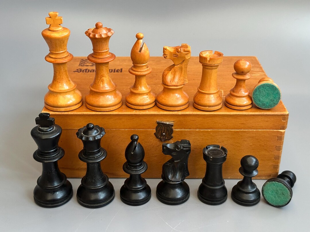 German Chess Set With Weights in Chess Box 60s Vintage in Good ...