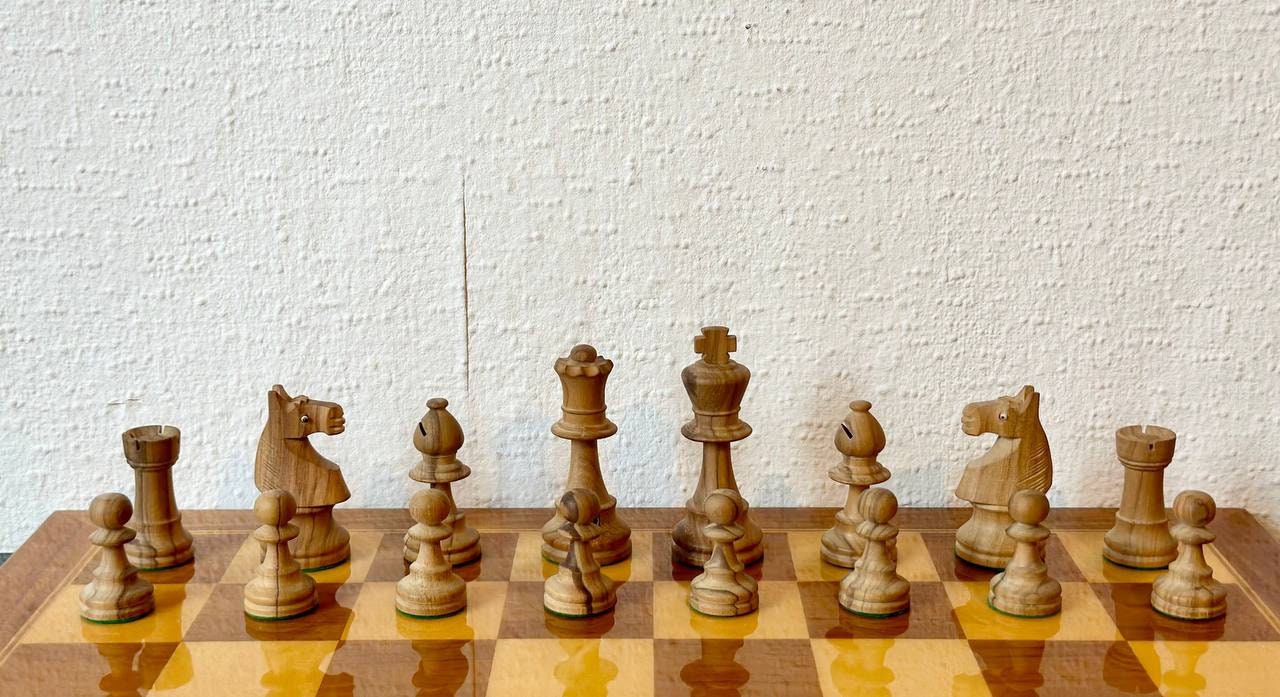 France Staunton Chess Set With Weights in Chess Box Vintage 70s in Good ...