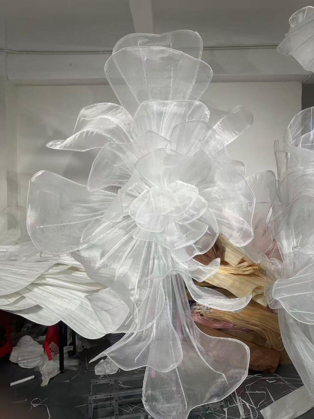 Oversized Iris Flower 220cm Height Long Petal Silk Yarn Iris Flower ...